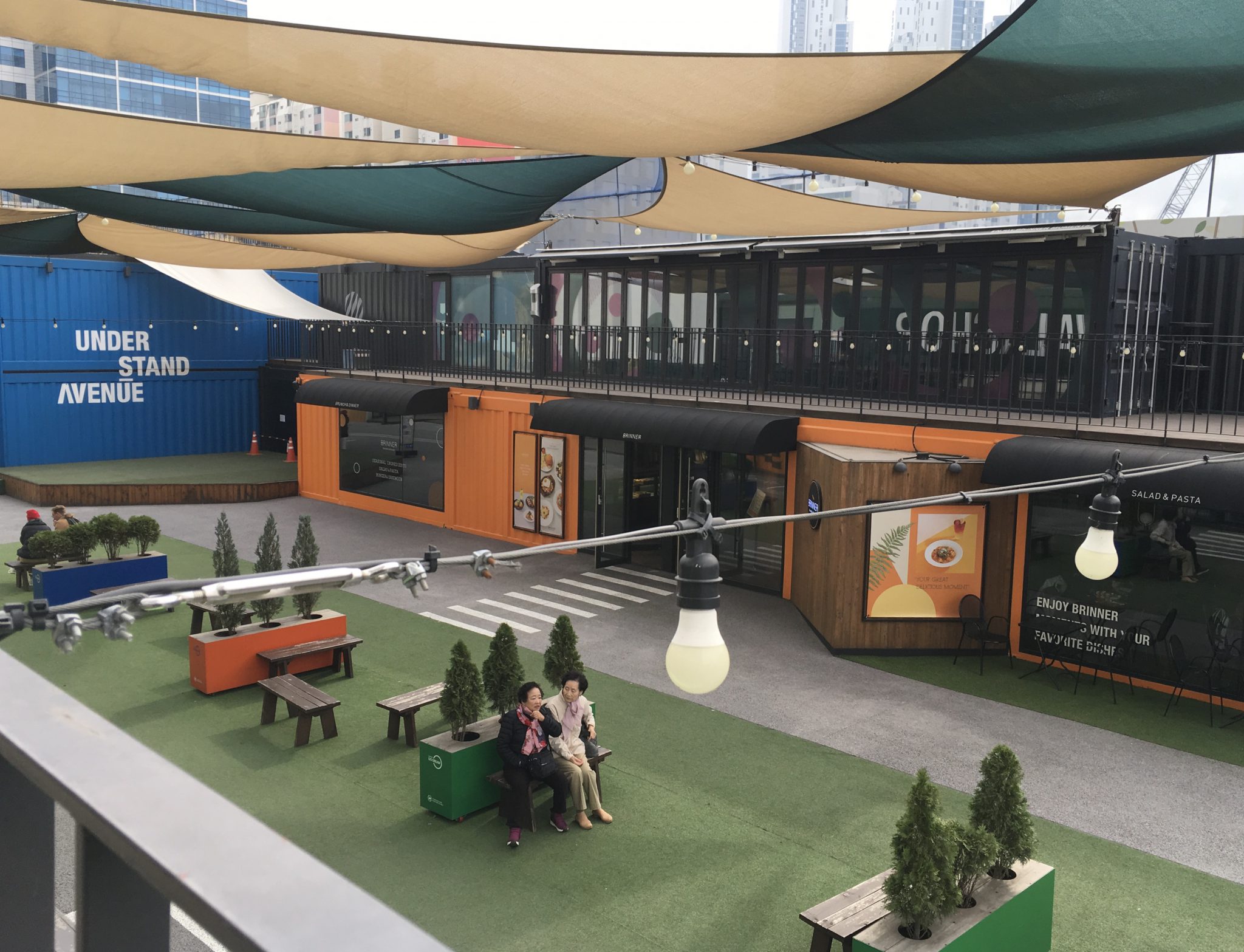 Autumn in Seoul: Coffee and Cake in Seongsu-dong – Gochugaru Girl